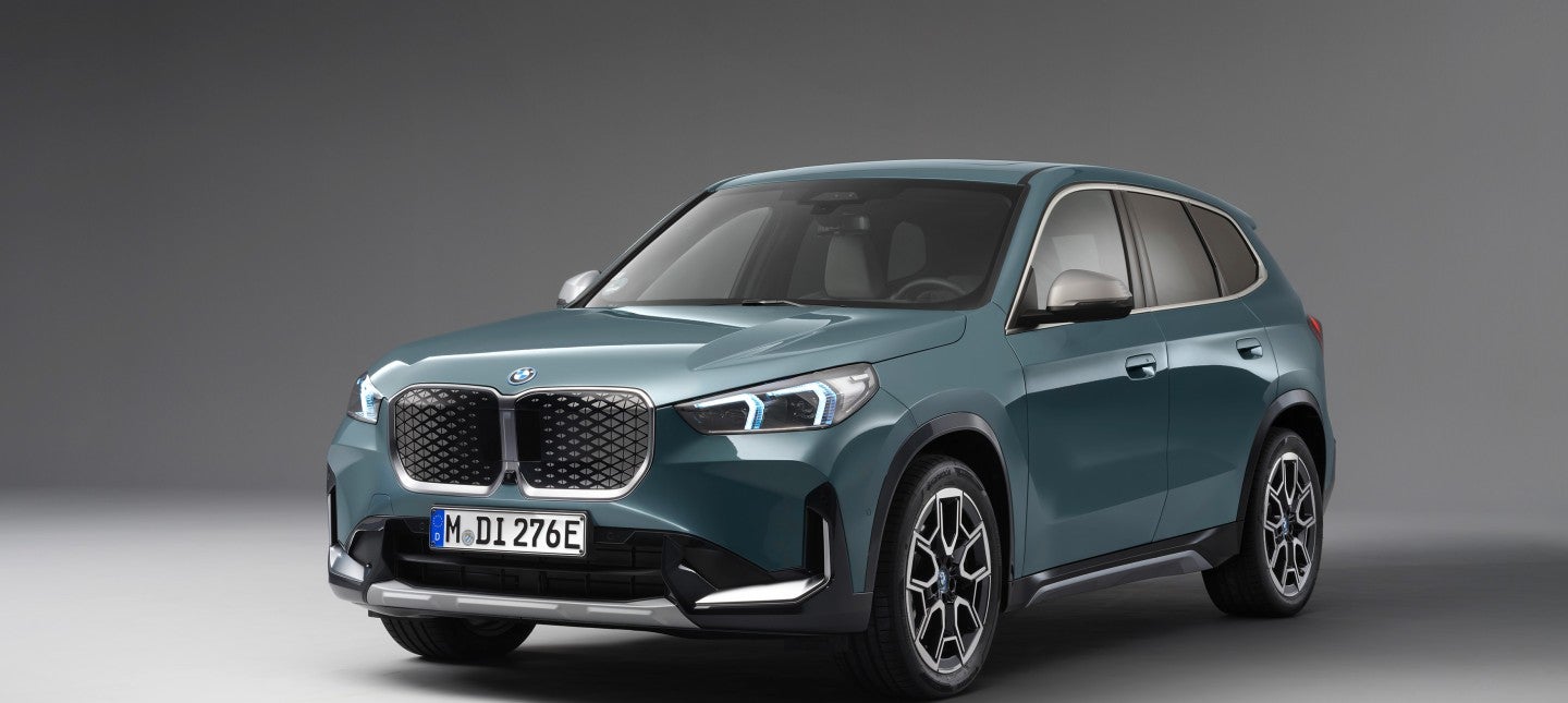 BMW iX1 vs Volvo XC40 Recharge – Side-by-Side Comparison