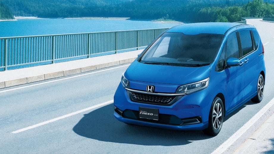 Minivan Cars in India 2026 – Latest Prices & Models