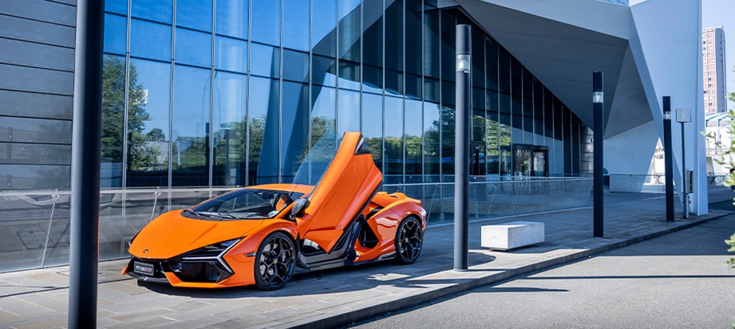 Lamborghini Revuelto Price in India 2025 – Price, Specifications & Key ...