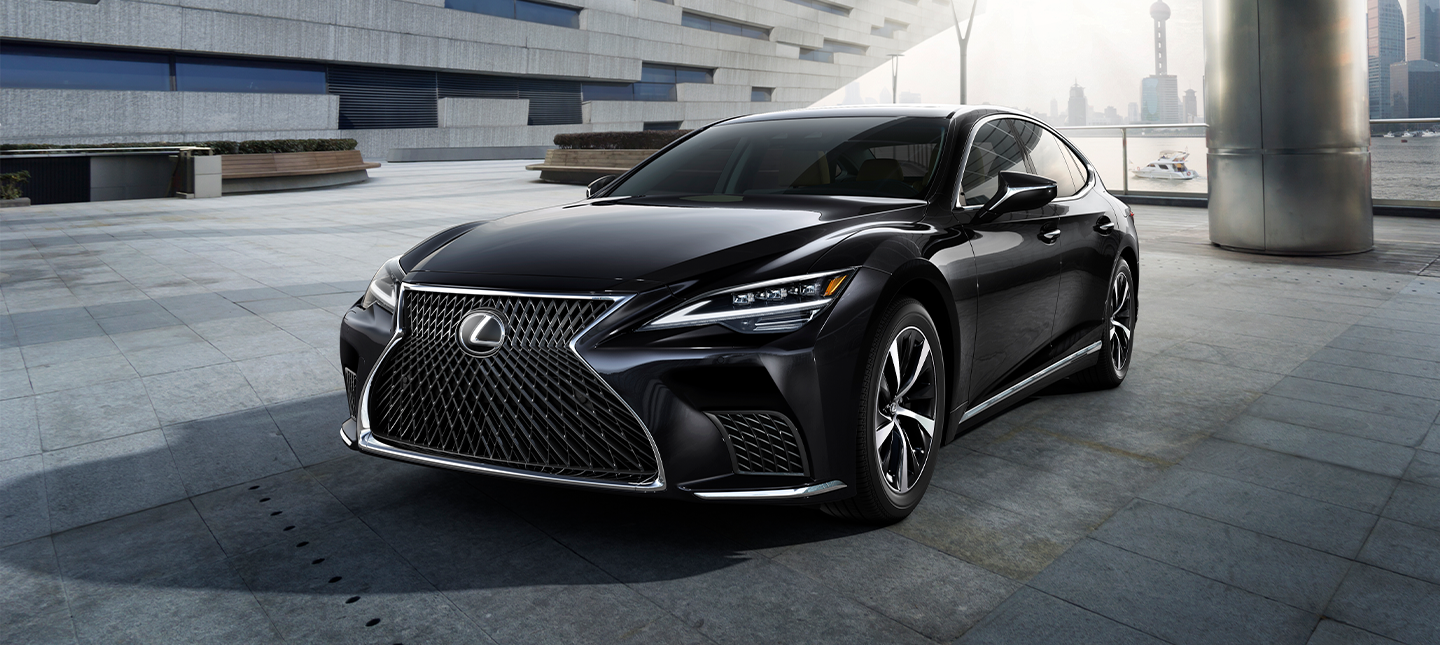 Lexus LS vs Mercedes-Benz AMG C 63 – Side-by-Side Comparison