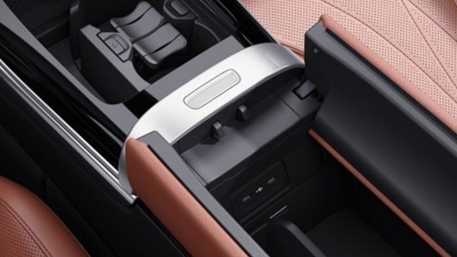 Mercedes-Benz C-Class Images – Interior & Exterior Photos