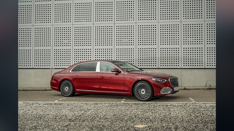 Mercedes-Benz Maybach S-Class Images – Interior & Exterior Photos
