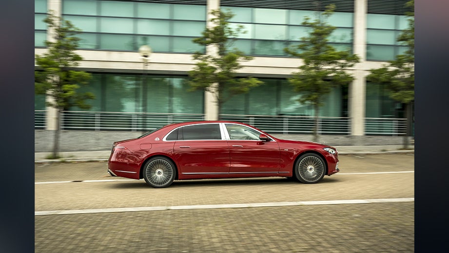 Mercedes-Benz Maybach S-Class Images – Interior & Exterior Photos