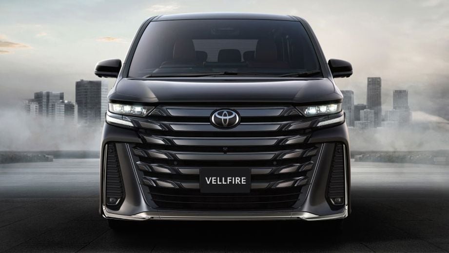 Toyota Vellfire Images – Interior & Exterior Photos
