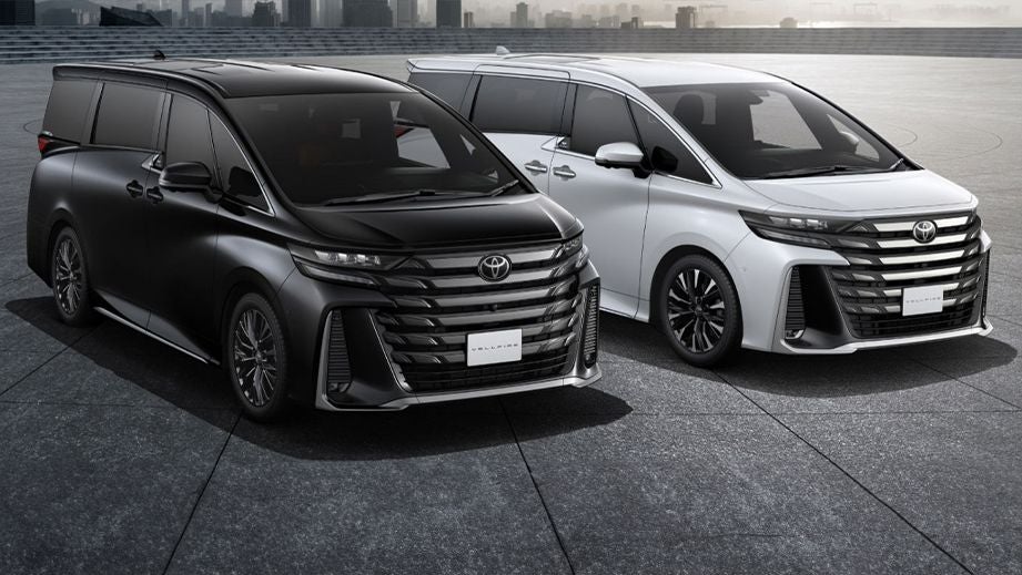 Toyota Vellfire Images – Interior & Exterior Photos