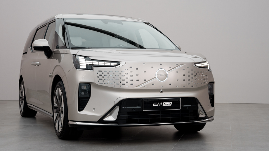 Minivan Cars in India 2026 – Latest Prices & Models