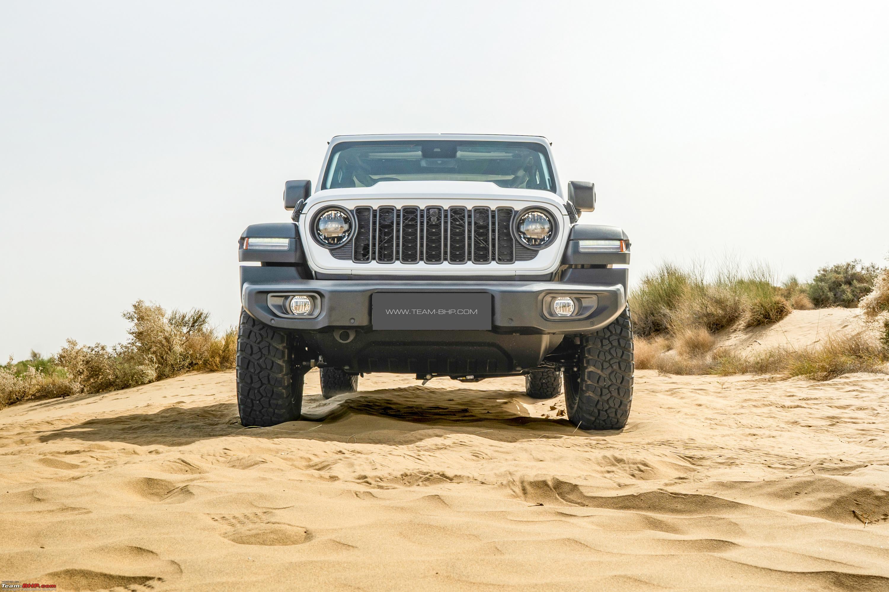 Jeep Wrangler Images – Interior & Exterior Photos
