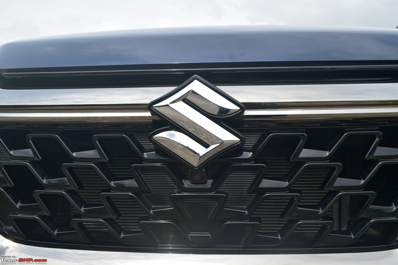 Maruti Suzuki Grand Vitara Images – Interior & Exterior Photos