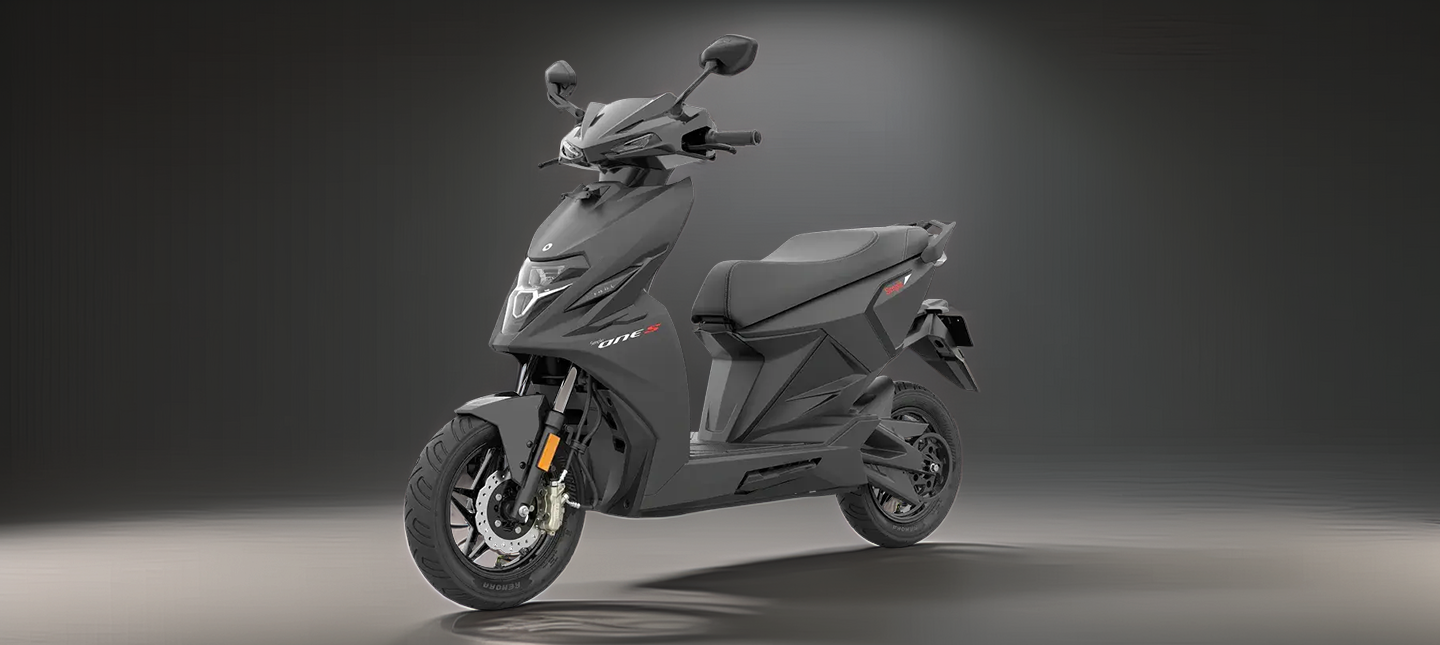 Compare Simple Energy One S Gen 2 vs Vespa VXL 125 - Specs, Price & Mileage
